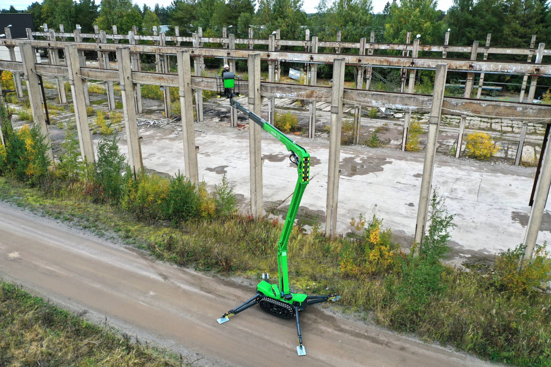 Leguan Lifts | Davies Implements