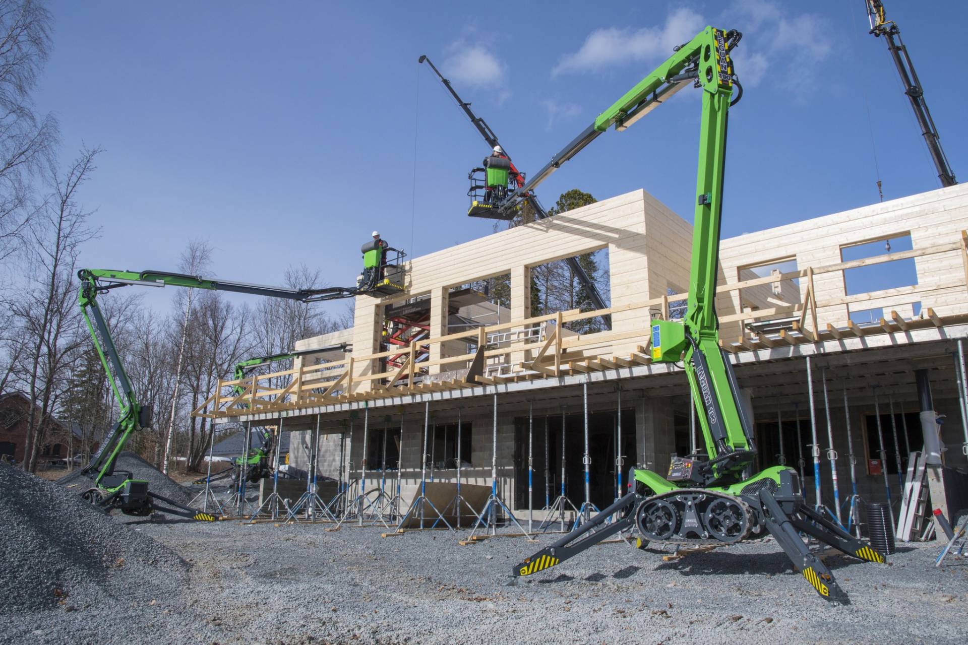 Leguan Lifts | Davies Implements